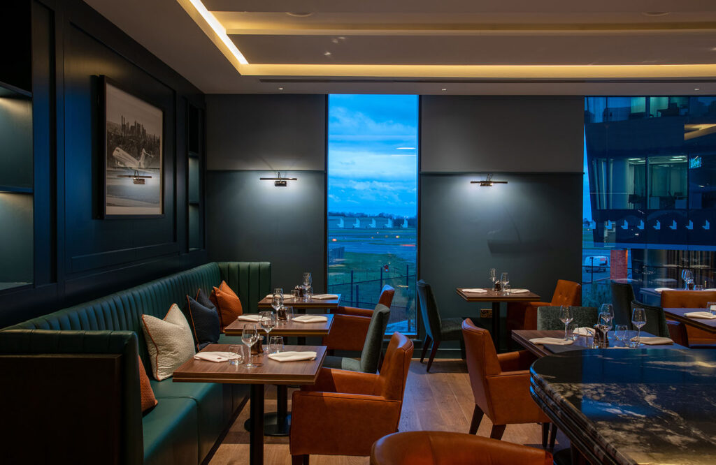 Bar & Restaurant - The Landing